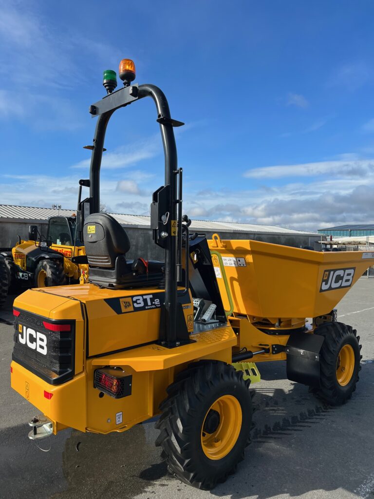 JCB 3STH-2S5 Swivel Site Dumper - Telelift